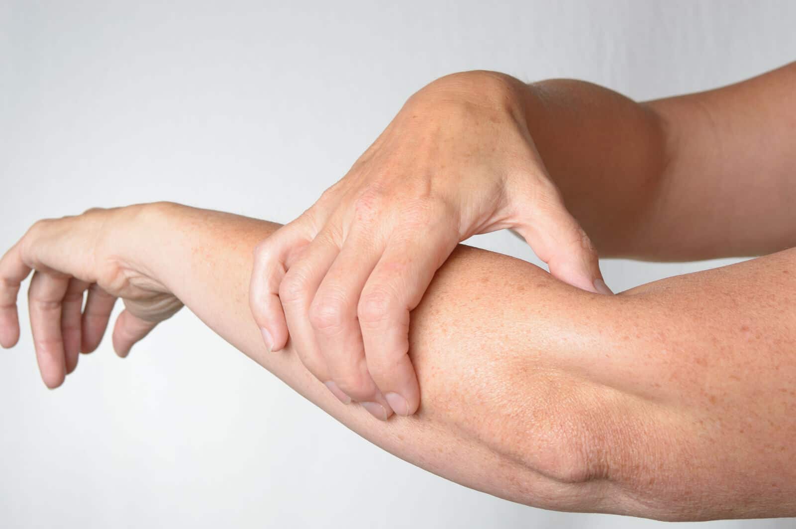 Alcohol Allergy Causes and Symptoms - Alcohol Help